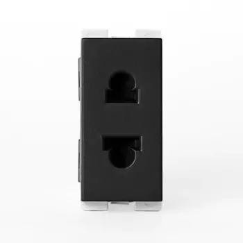 Universal socket 16A Black